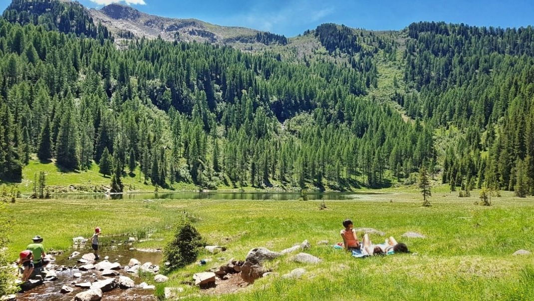 Al Lago di Cece in Val di Fiemme - Il Trentino dei Bambini