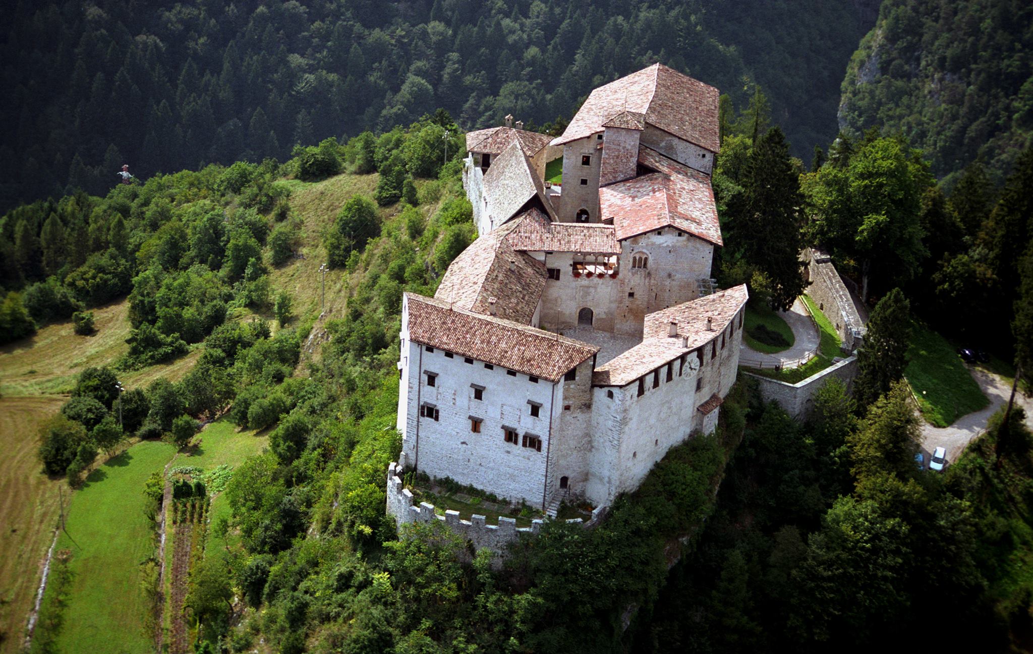 A Stenico: castello e sentiero da favola. | Il Trentino dei Bambini