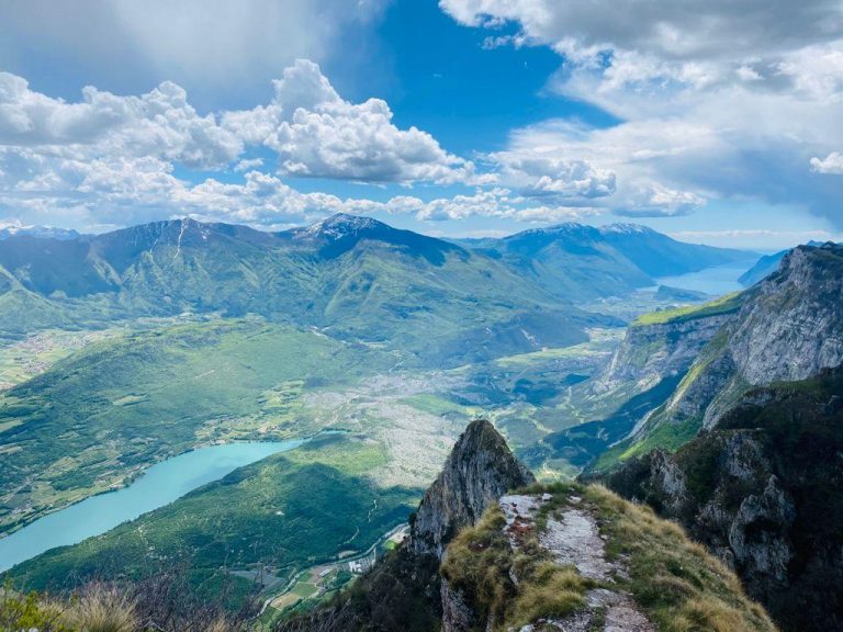 Monte Casale: Don Zio e i 5 laghi - Il Trentino dei Bambini