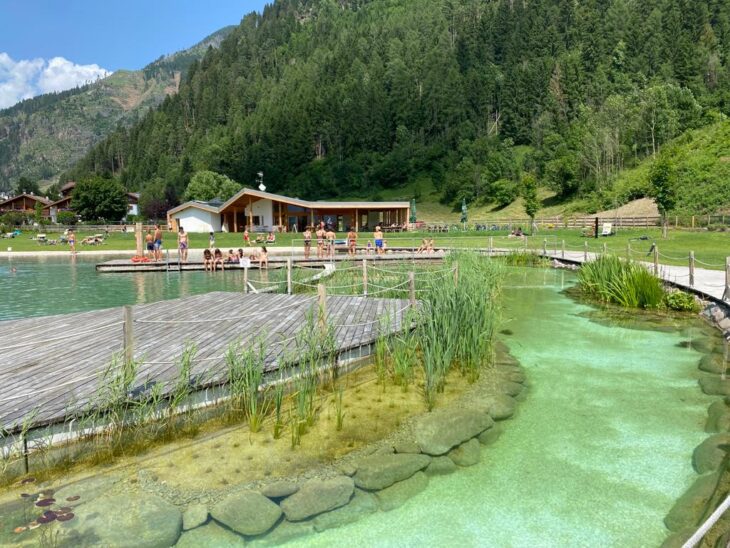 Al biolago di Predazzo, piscina naturale - Il Trentino dei Bambini