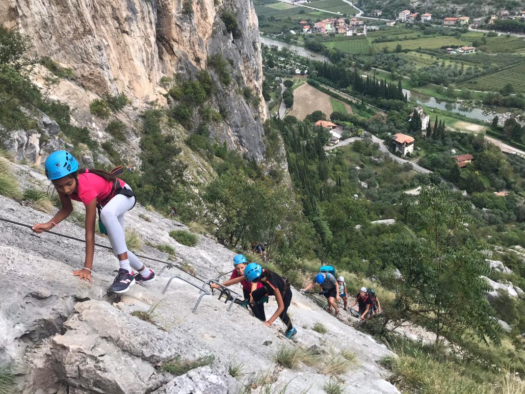 Sulla ferrata Colodri con Mmove - Il Trentino dei Bambini